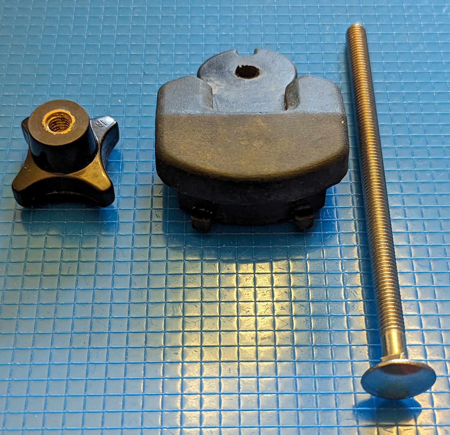 Claw Bumper with Screw and Nut