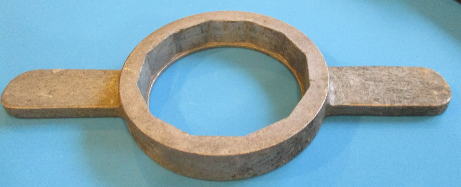 Clamp, Trap, 9 1/8″L, 4 1/16″OD, 3 1/8″ID