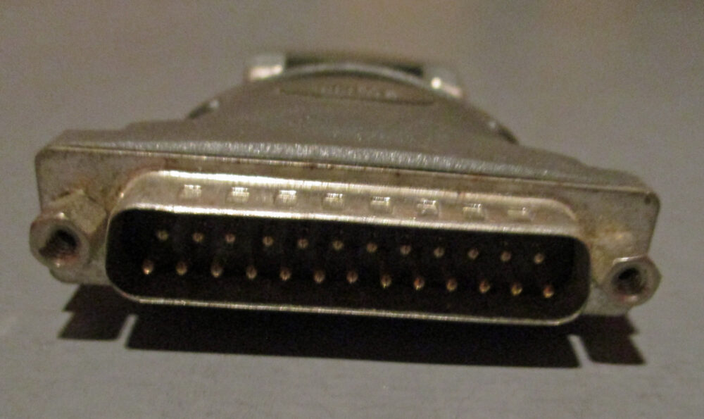 Connector Computer DB-25 Serial/Com Port Male x DE-9F Female