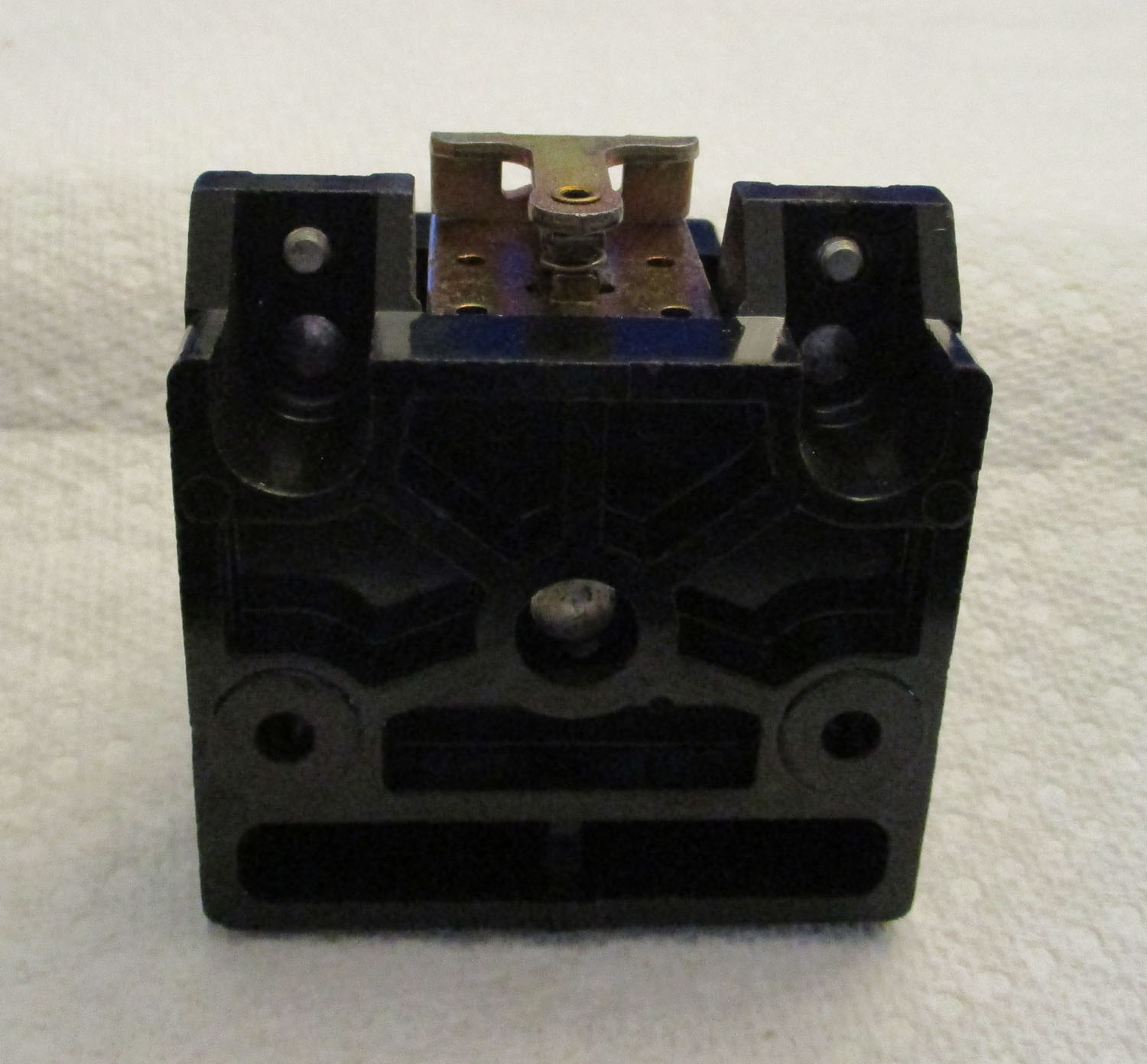 Relay 900 DPST 24-600VAC 1-1/2-2HP 30-20AMP