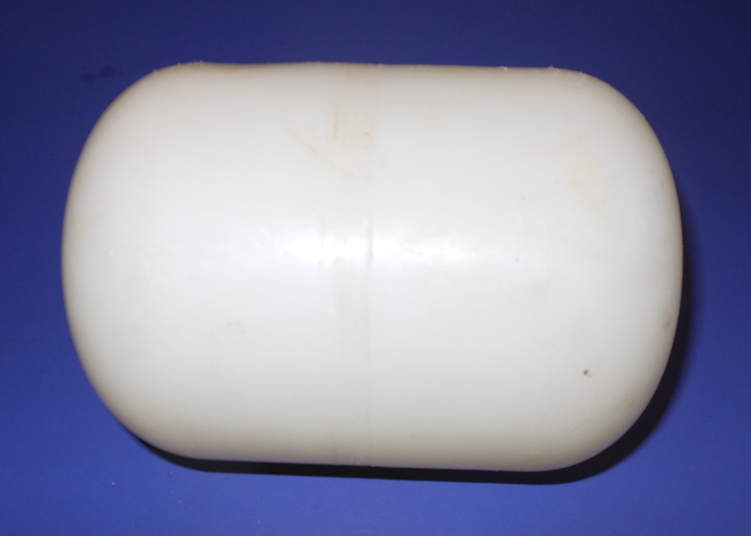 Float Plastic 6″L
