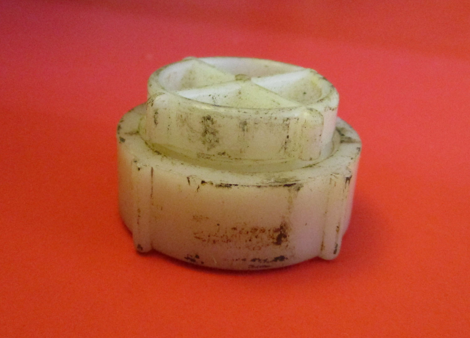 Connector Cap Plastic 1 1/4″OD o/all